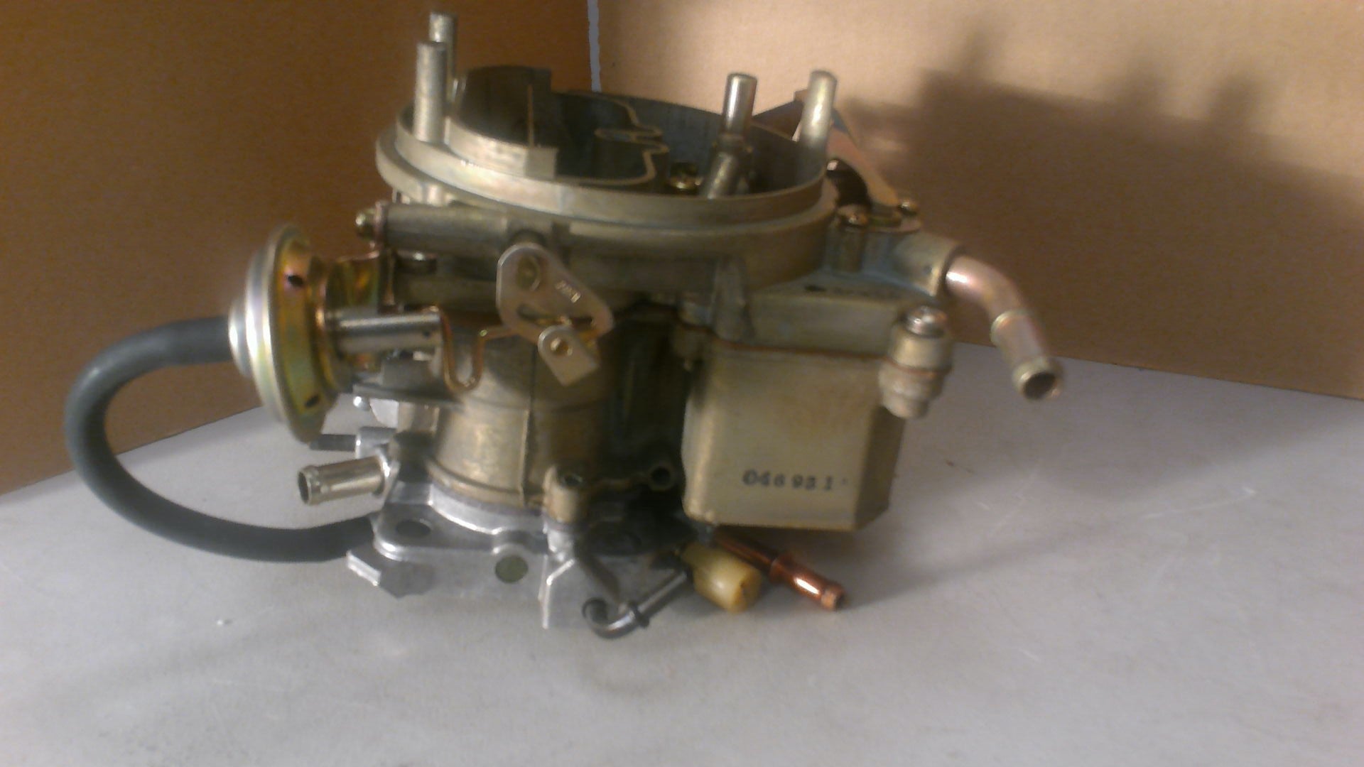 HOLLEY 2210 NEW CARBURETOR R7024 – United Automotive Remanufacturing Co ...